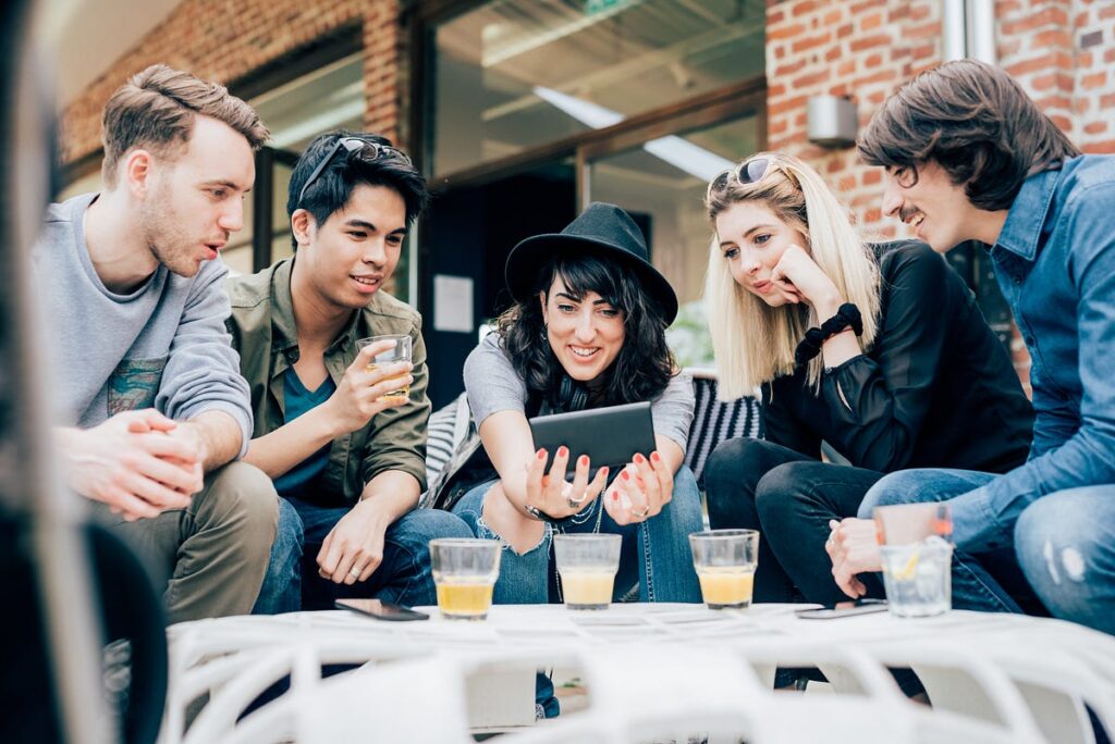 Millennials: Who They Are, Characteristics of the Generation and Years ...
