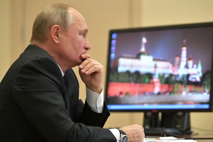 Putin's Personal Habits and Russia's Deepening Tech Deficit - all the ...