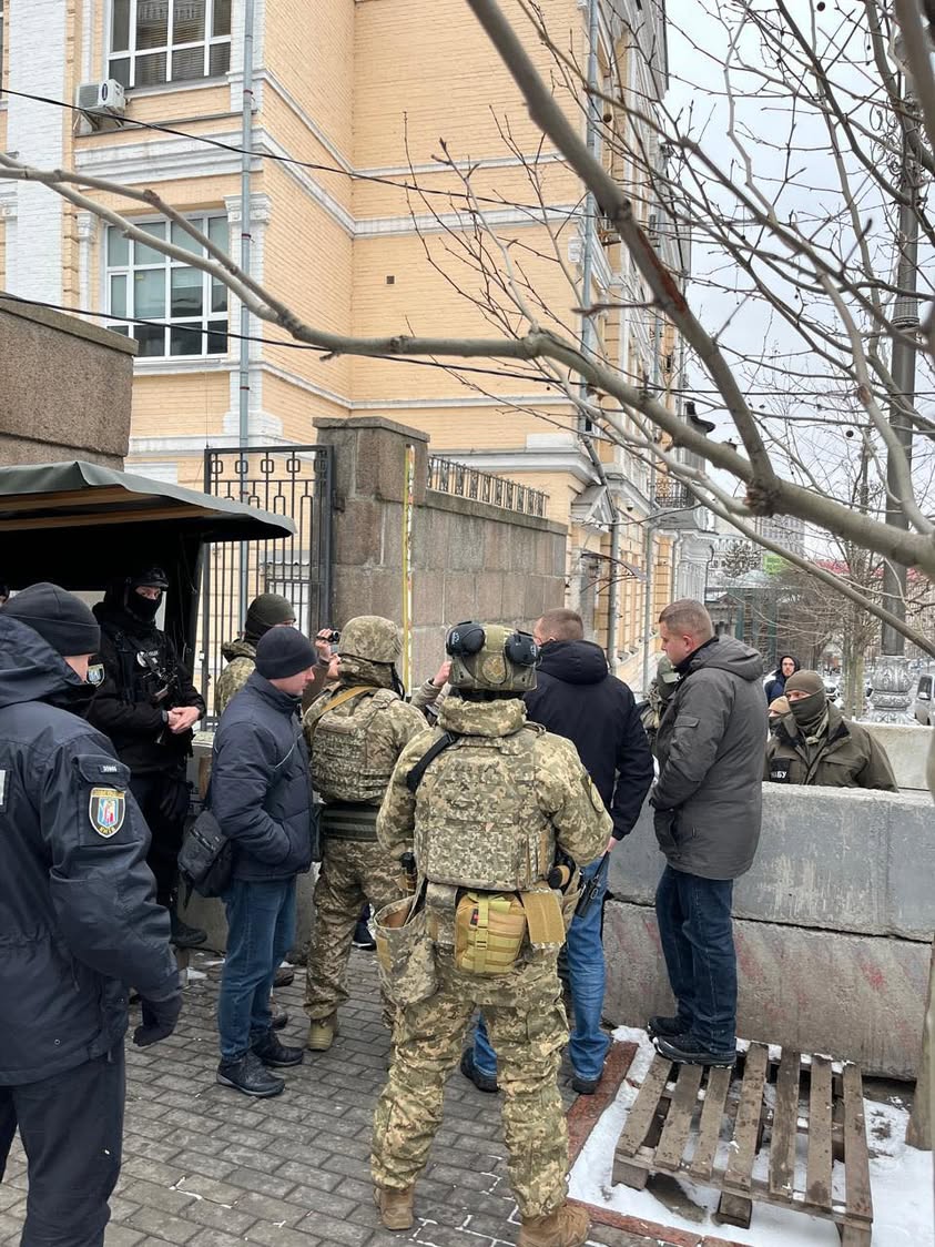 The State Guard obstructs NABU in the Rada: detectives are not allowed ...