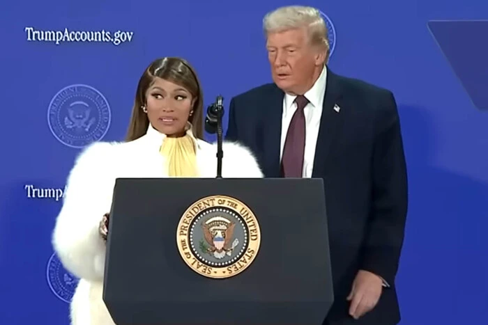 Trump Praises Nicki Minaj's Fingernails as Rapper Declares Her Loyalty ...