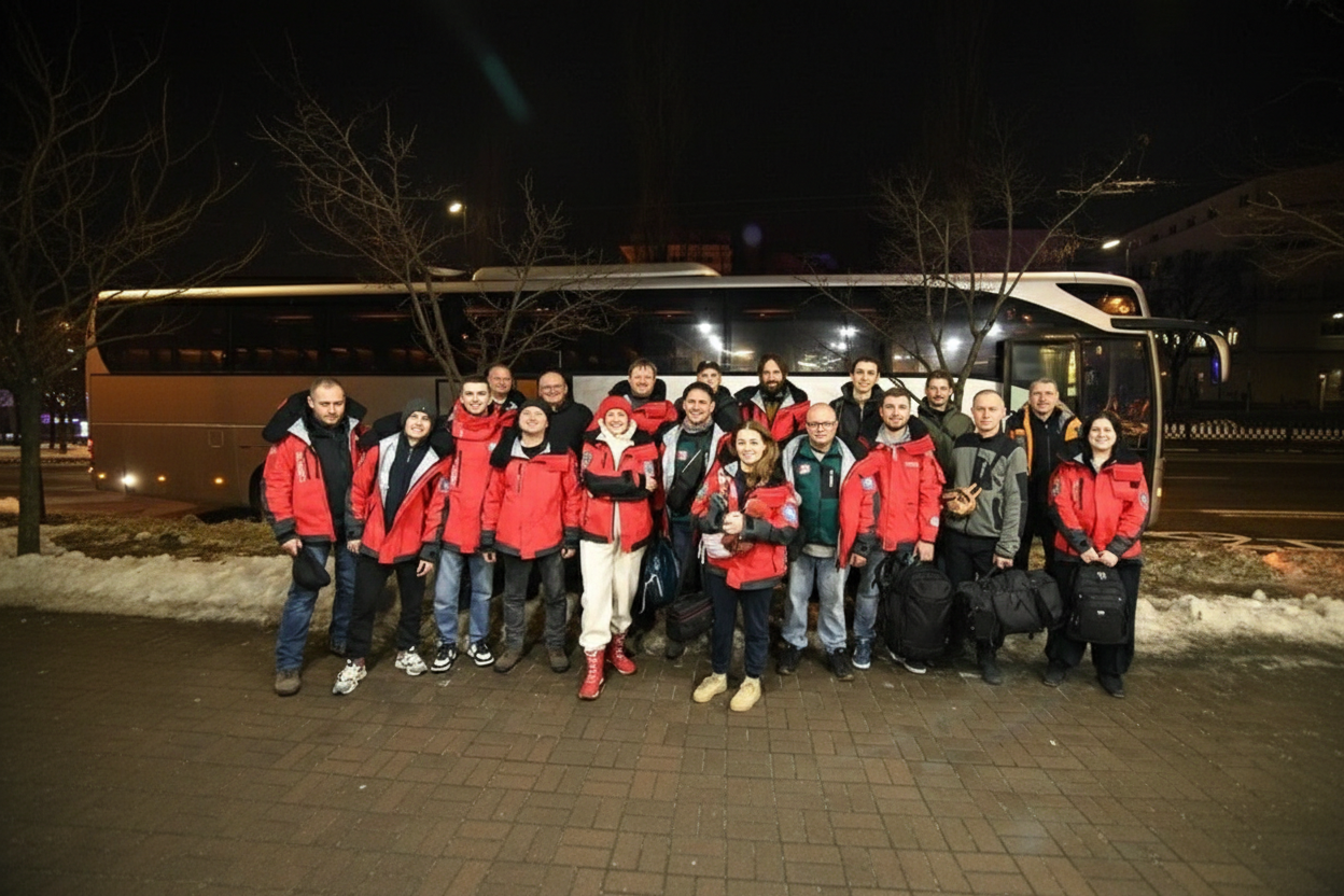 A Historic First: Ukrainian Antarctic Expedition Led by a Female Chief ...